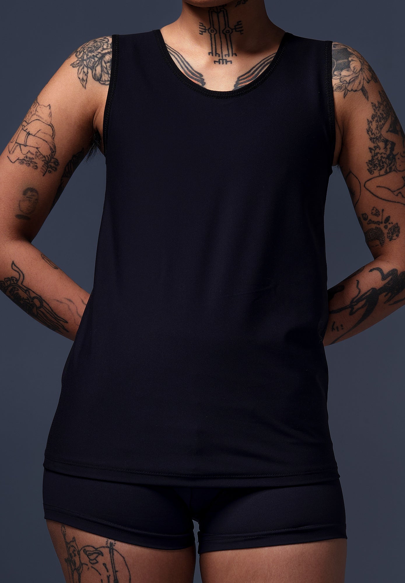 Built-in Singlet Binder zwart | UNTAG | For every body